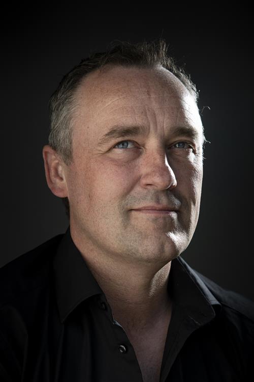 Peter Ingemann, Forfatter Hos Gyldendal. Køb Bøger Direkte Fra Forlaget