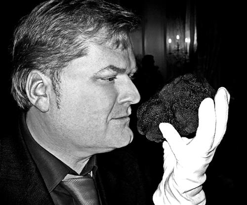 Svend Rasmussen, Forfatter Hos Gyldendal. Køb Bøger Direkte Fra Forlaget